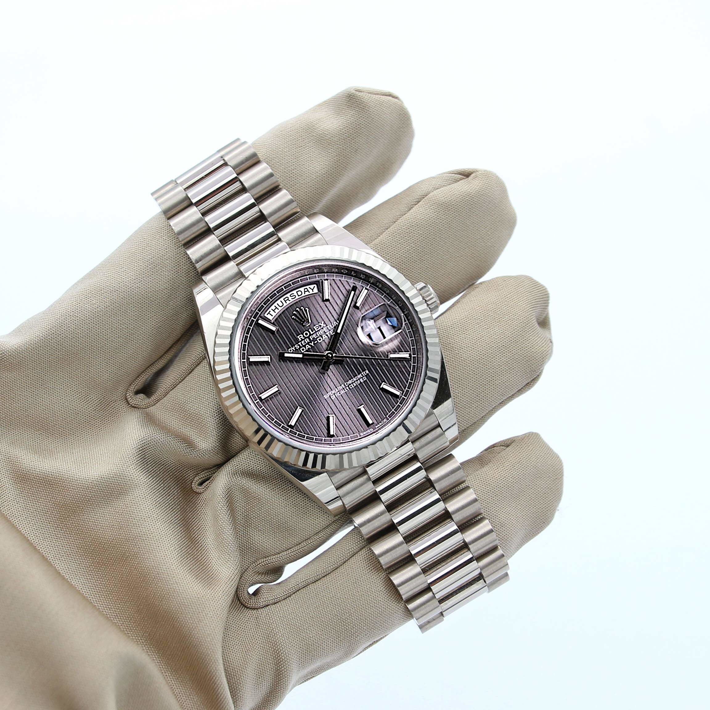Rolex Day-Date 40 ref. 228239 - Rhodium Lines Motif Dial - Full Set ...